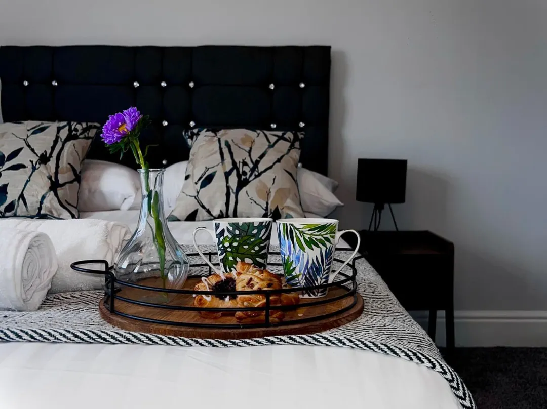 The Cheshire Gathering - Hot Tub   8 Bedroom - Chester, UK