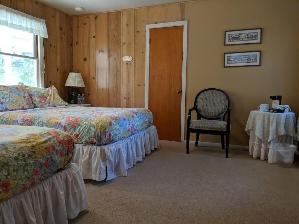 Inn At Sugar Pine Ranch - Pine Mountain Lake, CA