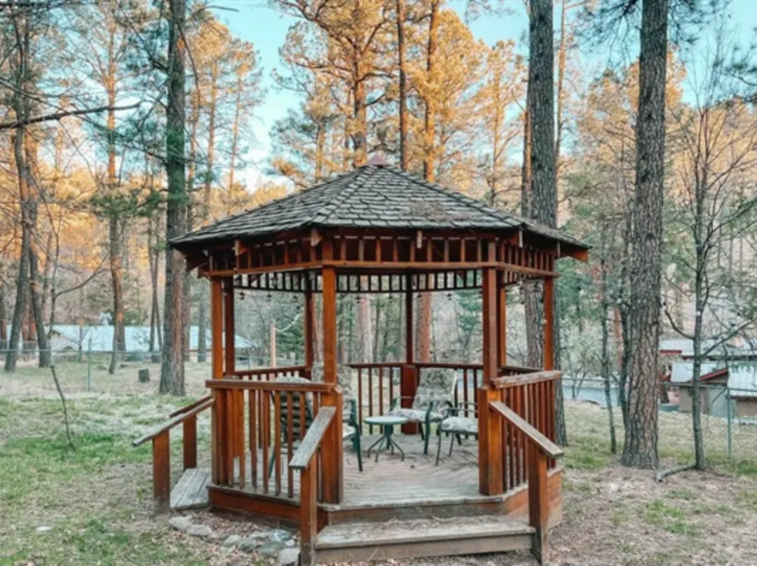 Private Forest Retreat | Ruidoso Couples Escape - Ruidoso, NM
