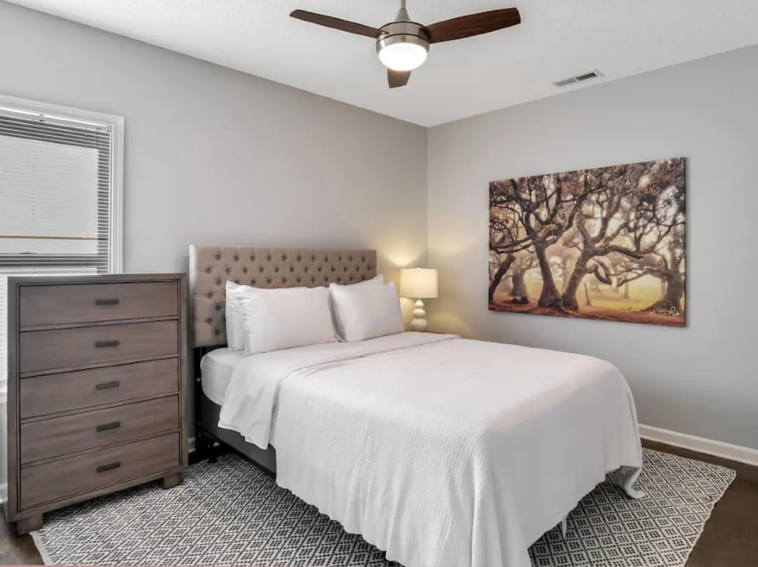 Hot Tub And Garage Parking - Inviting Contemporary Haven - Sierra Nevada