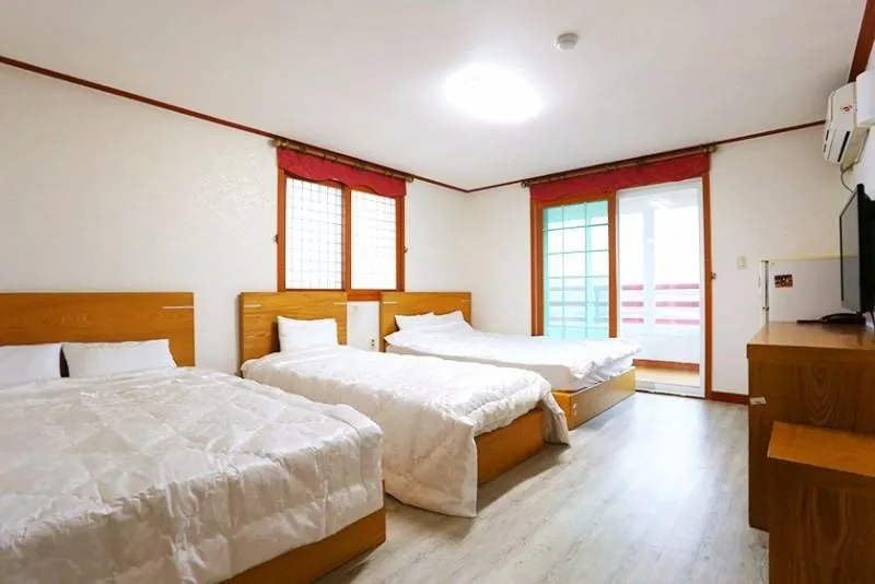 Jeju Island Love Pension - Jeju-si