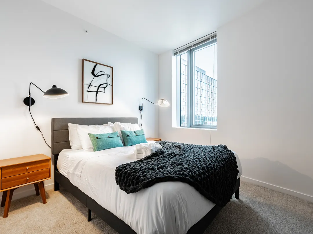 2br | Pool, Gym & Rooftop | Bellevue | Sophari A - Issaquah, WA