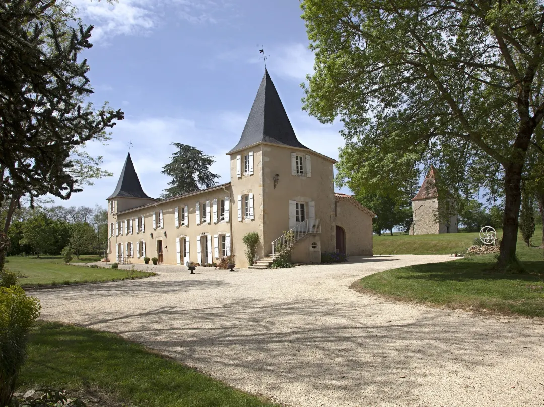 Maison D'hôtes Et Chambre D'hôtes De Charme Les Bruhasses - Condom