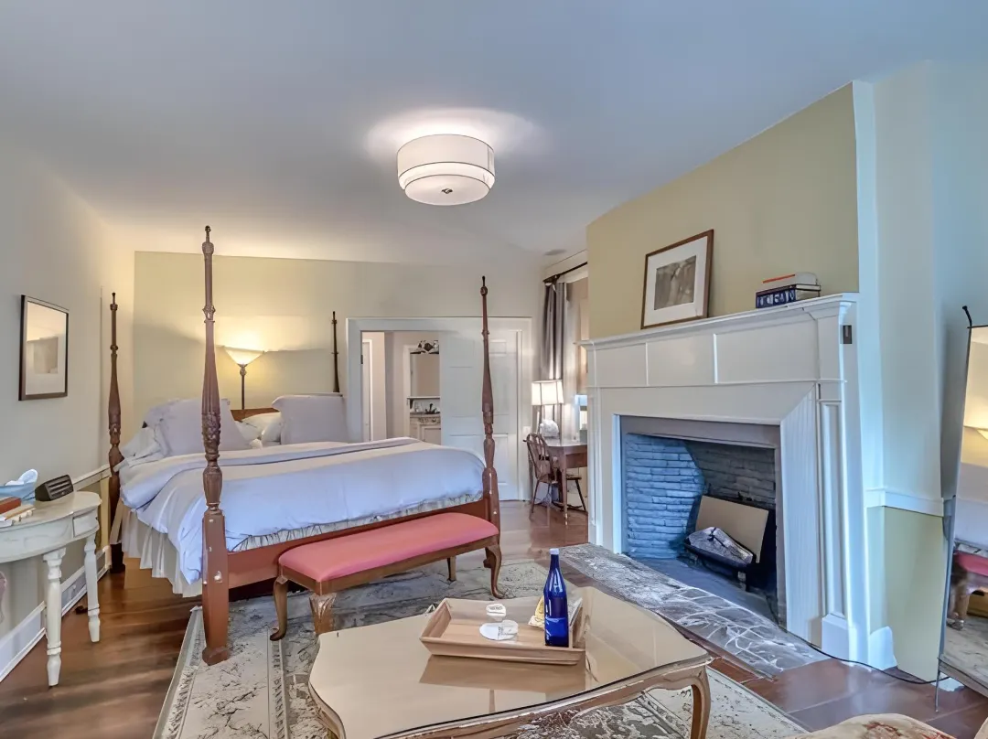 Elmrock Inn - New Paltz, NY