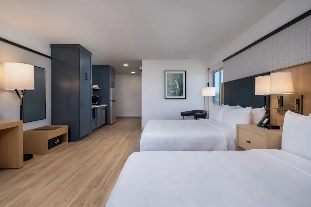 Denizen Hotel - McKinney, TX