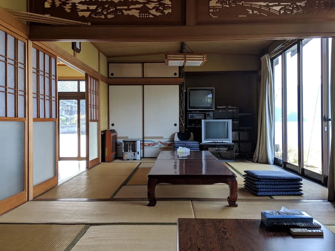 Minshuku Kamagari - Kure