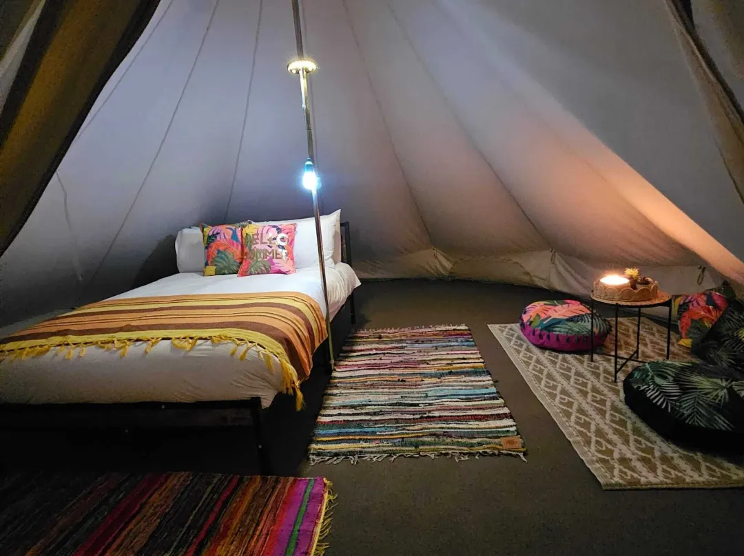 Stone Circle Glamping - Wiltshire