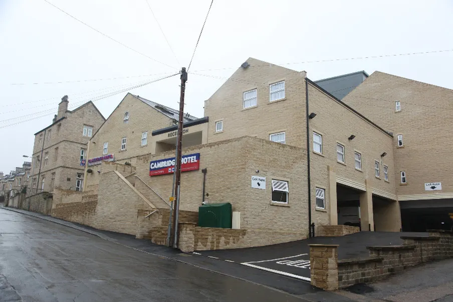The Cambridge Hotel - Huddersfield
