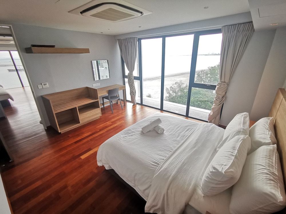 Family Suite Sunrise Gurney Penang - Penang