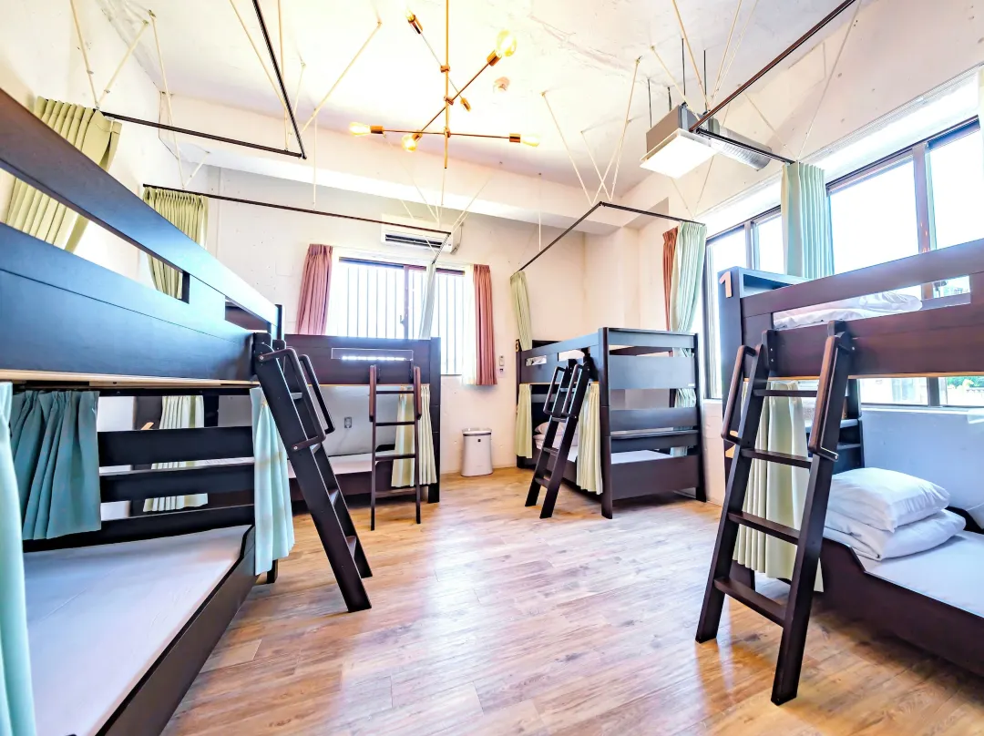 Guesthouse Re-spect - Hostel - 沖繩市