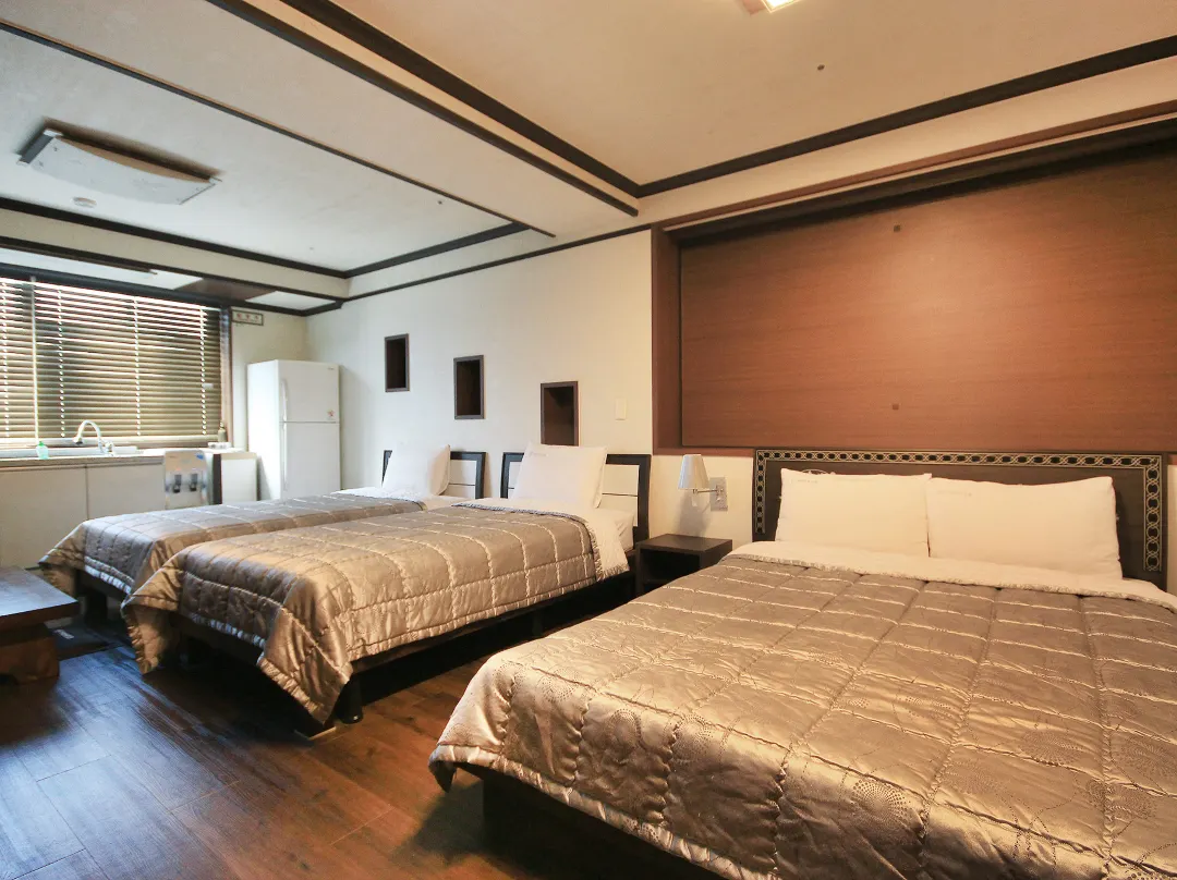 Mokpo Family Tourist Hotel - Mokpo-si