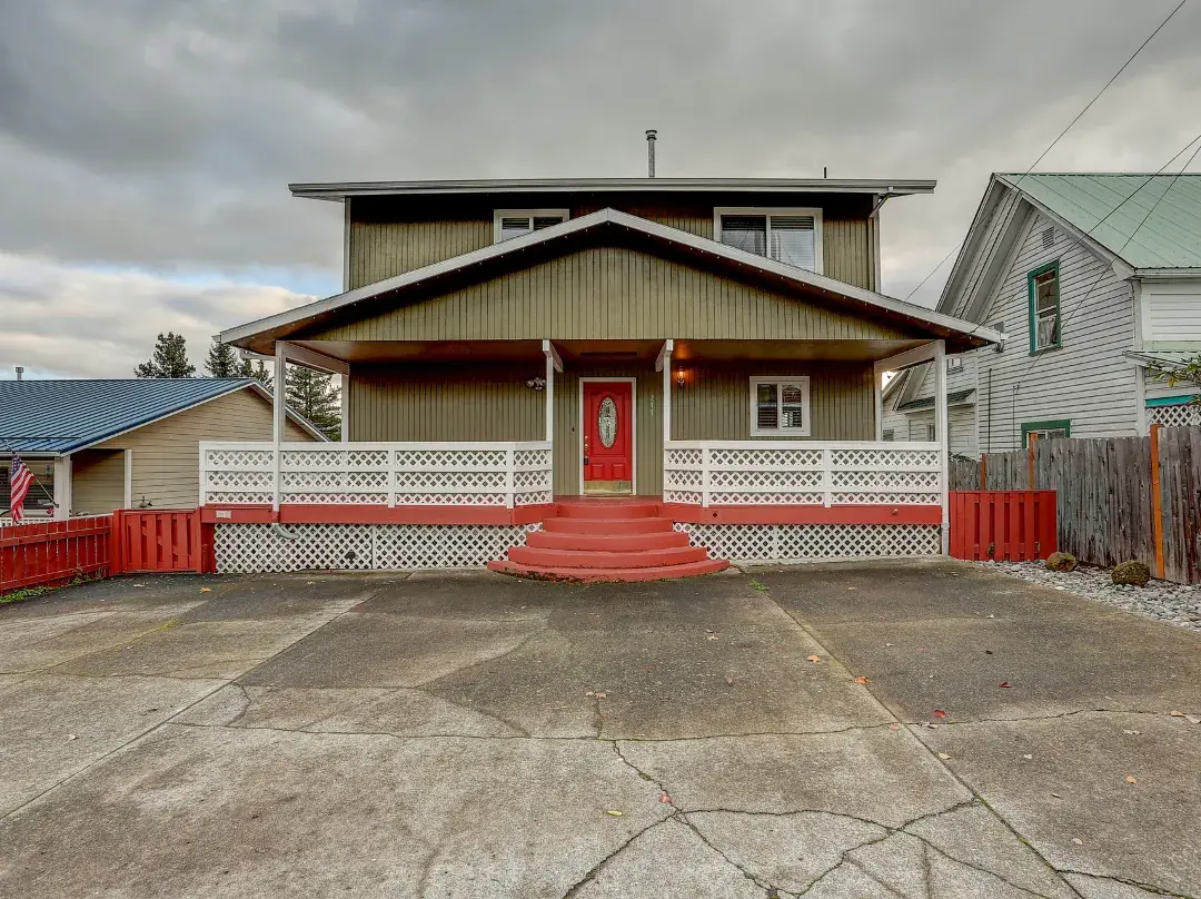 Hot Tub And Gourmet Kitchen With Mt Hood View - Charming Escape - Hood River, OR