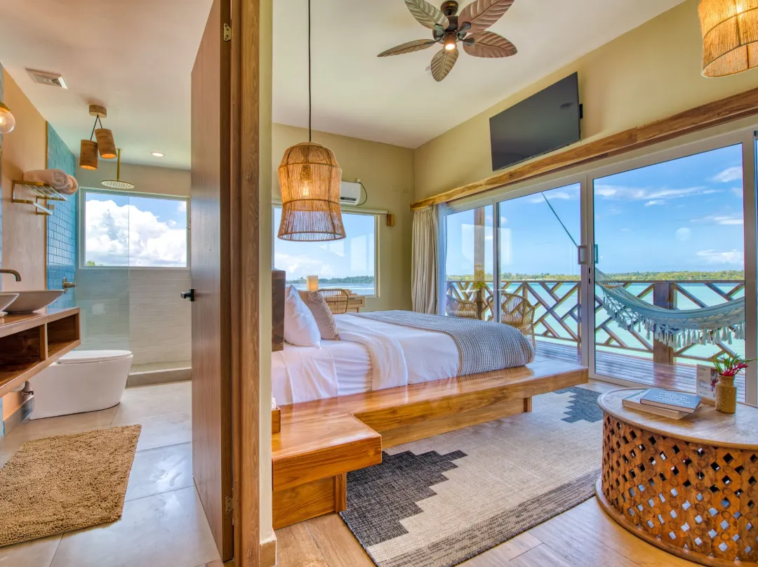 Bambuda Bocas Town - 