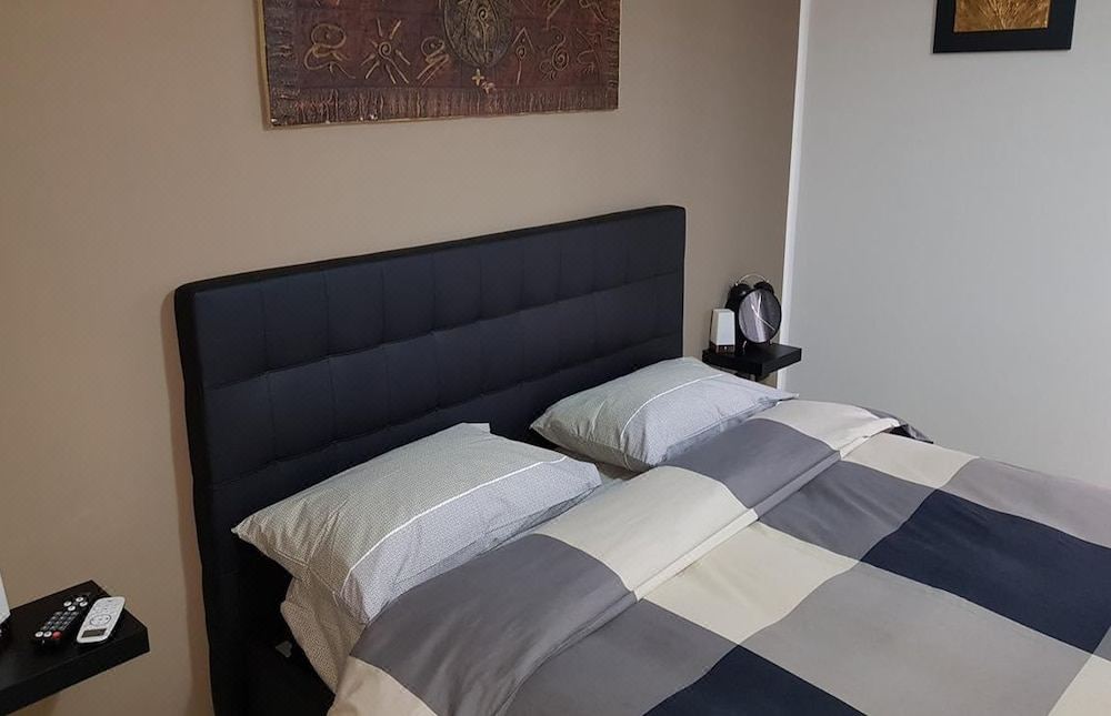 B&b In Centro 33 Home - Salerno