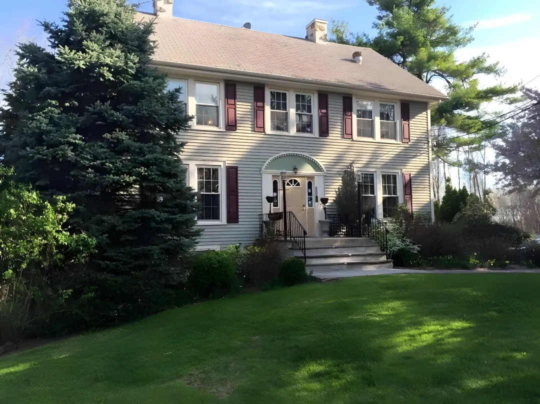 Alpine Haus Bed & Breakfast Inn - Hudson Valley, NY