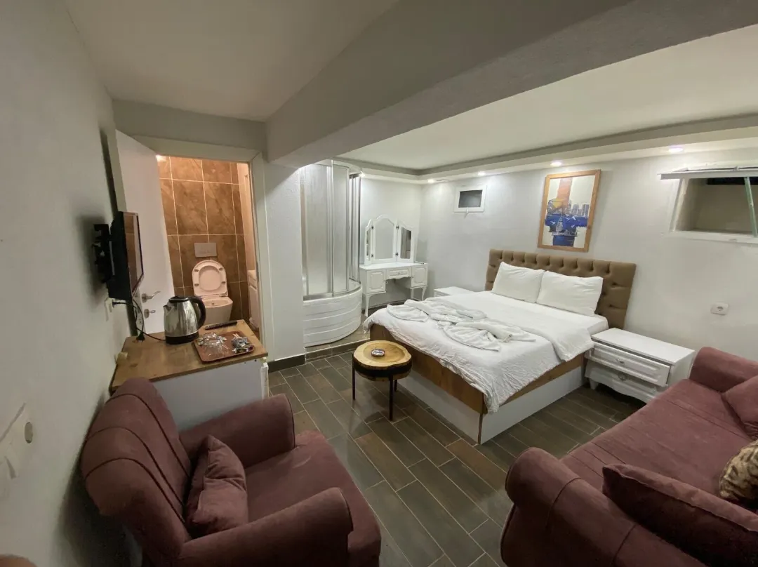 Cemre Suit - Maltepe