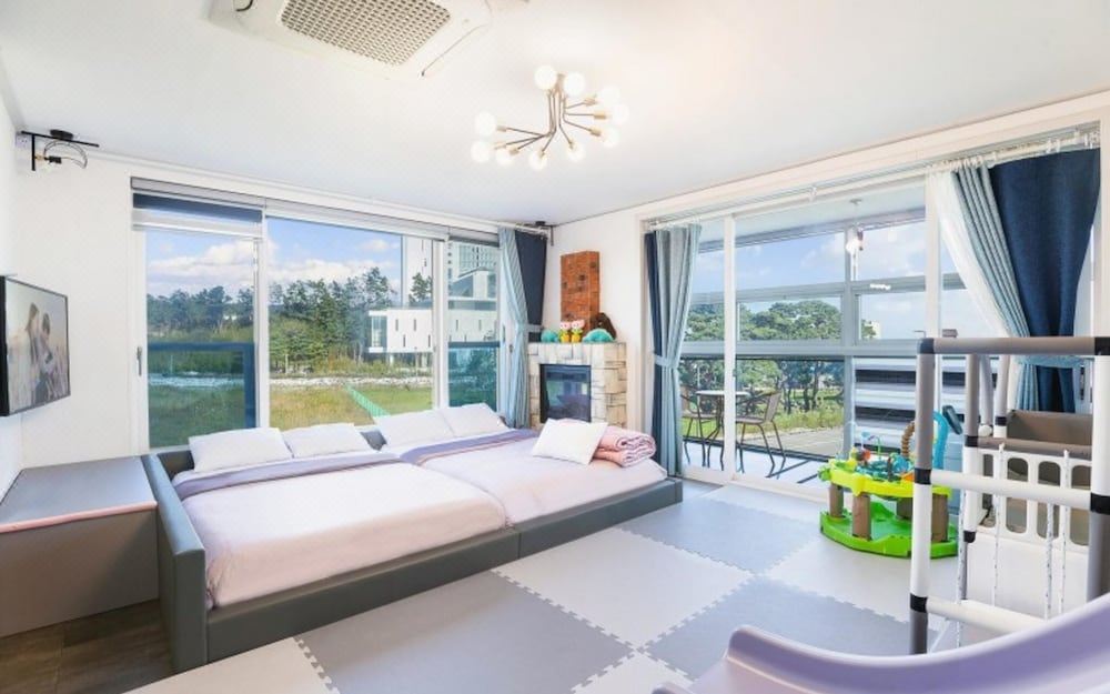 Gangneung Four View Pension [Built In 2016] - Gangneung-si