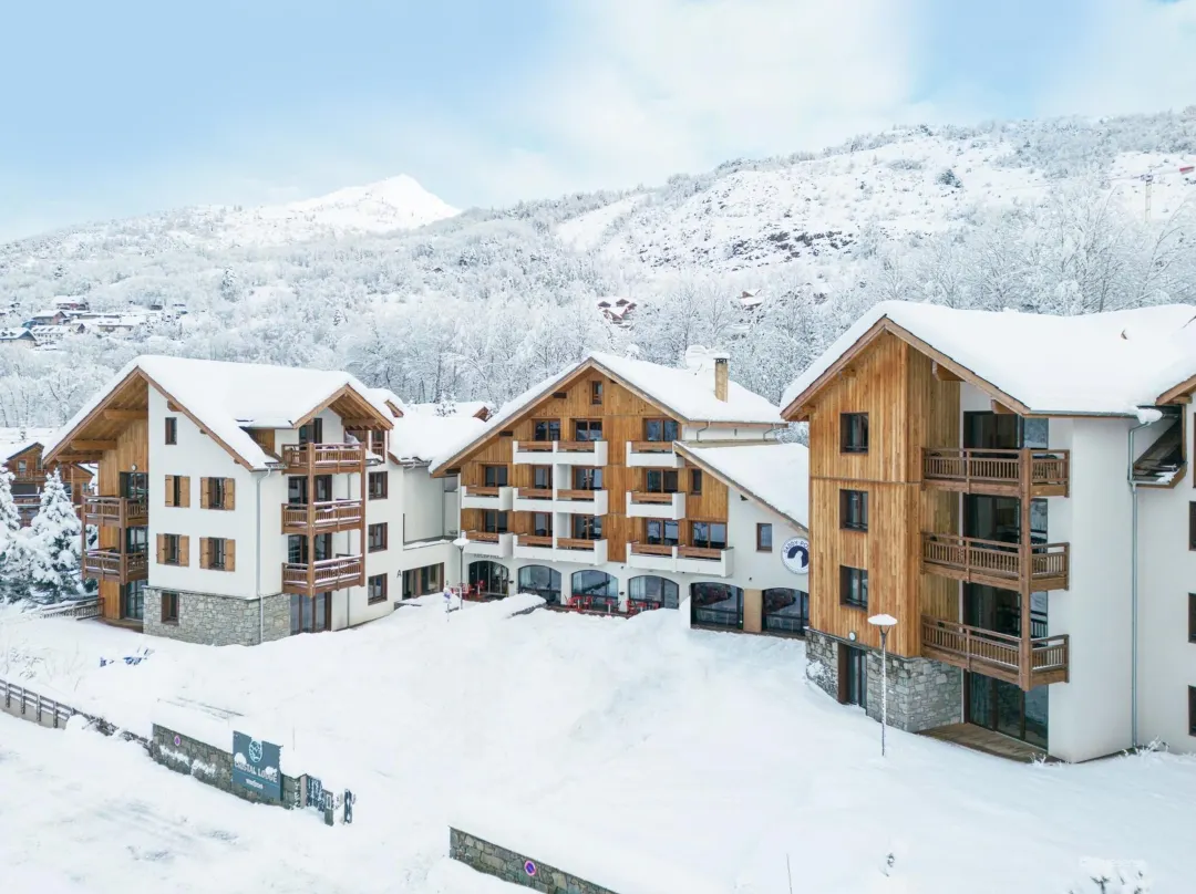 Spacious Apartment In Chantemerle Resort - Hautes-Alpes