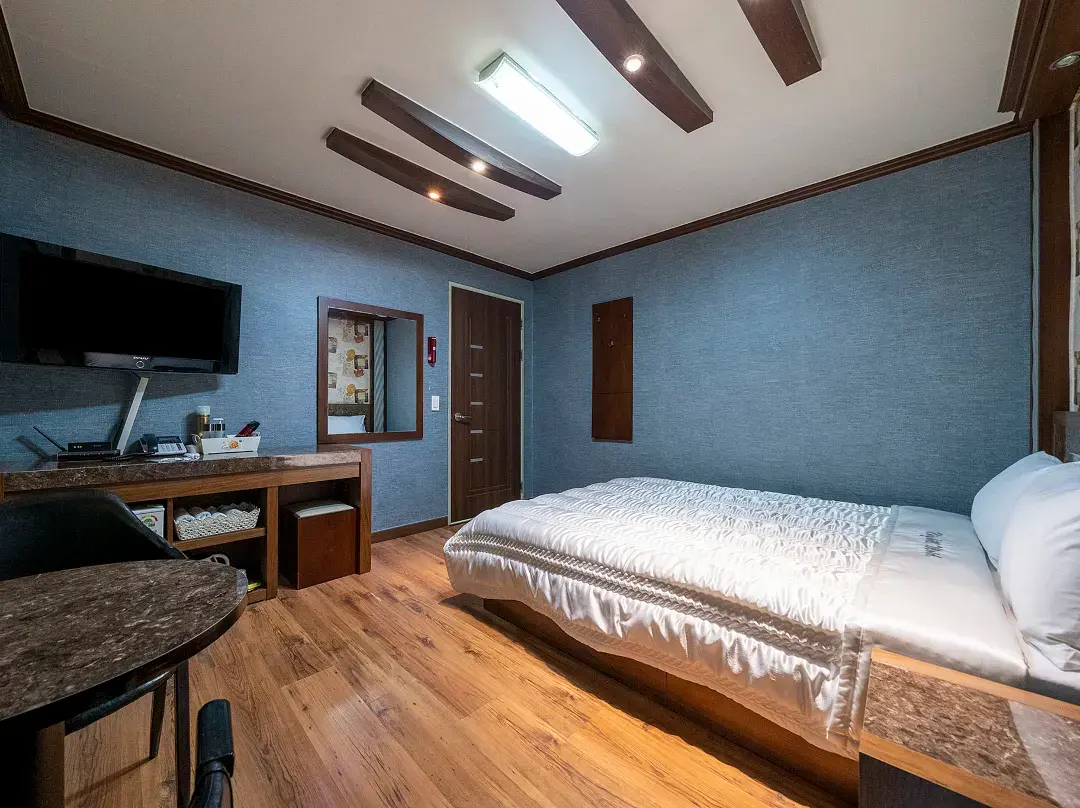 Chuncheon Big Hill Motel - 춘천시