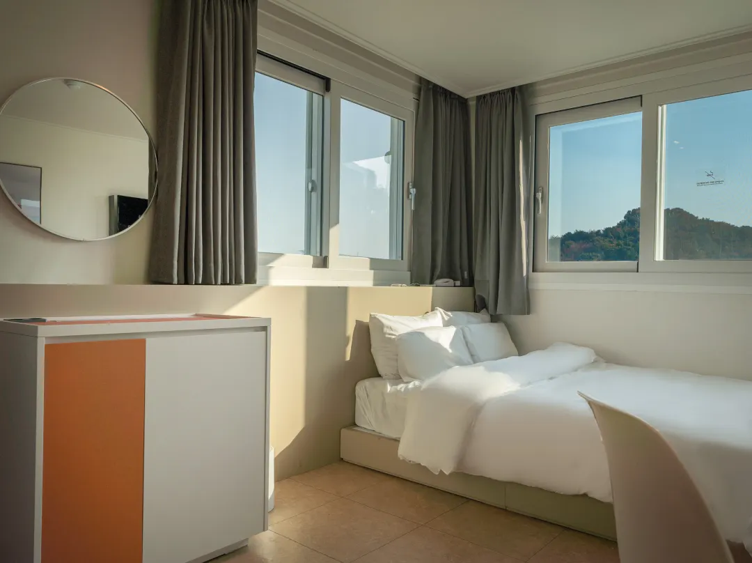 Anook Air Icheon Seolbong Lake - Icheon-si