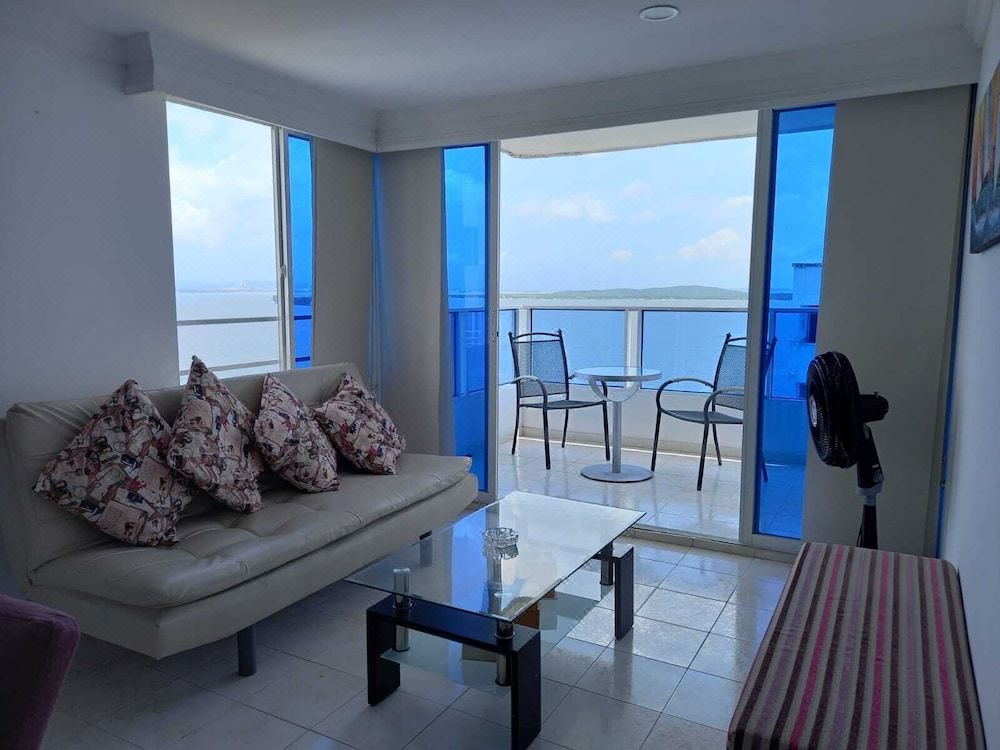 Apto Vista Al Mar Piso 16 Playa Cerca - Cartagena