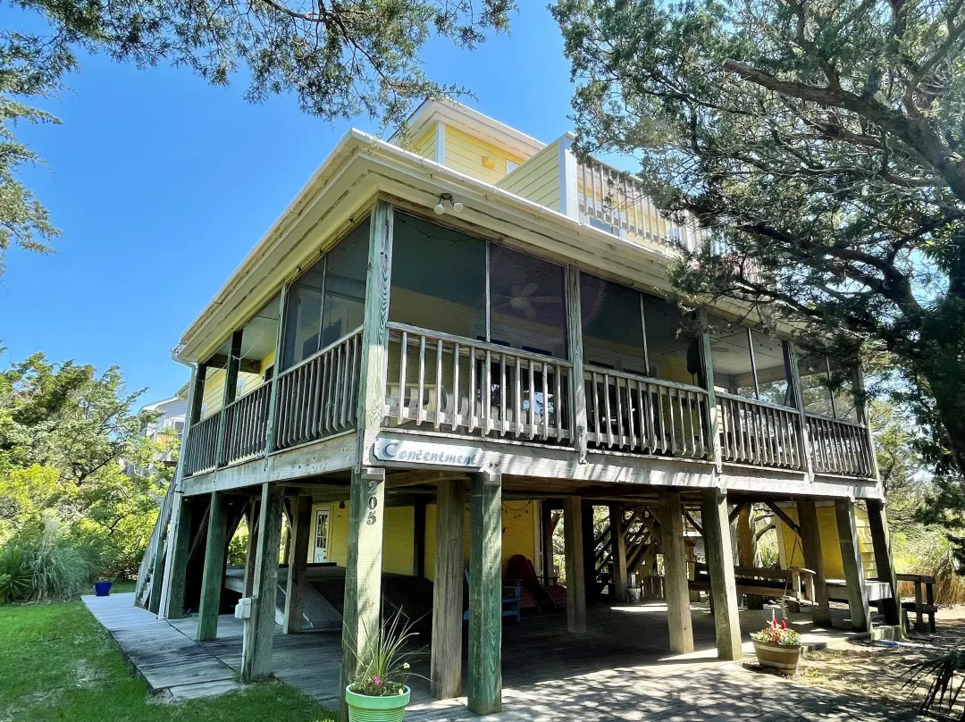 Unobstructed Views And Spacious Living Areas - Charming Ocracoke Haven - Ocracoke, NC