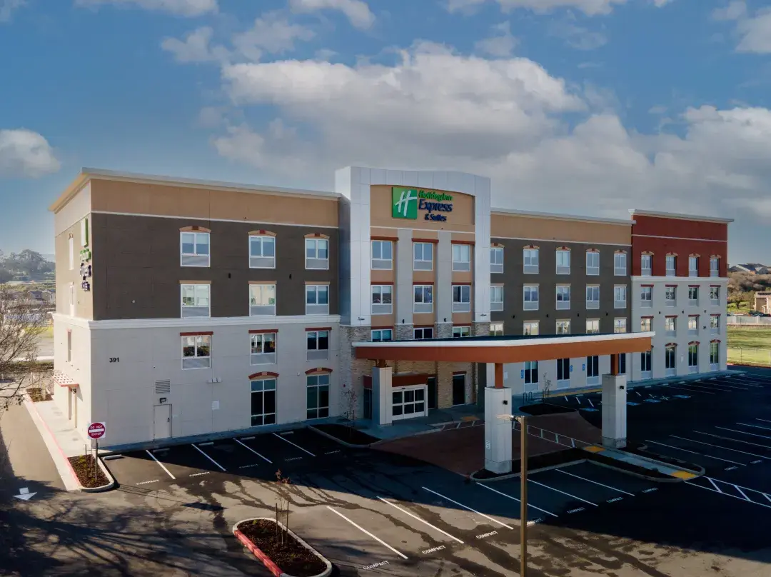 Holiday Inn Express & Suites Hollister By Ihg - Hollister, CA