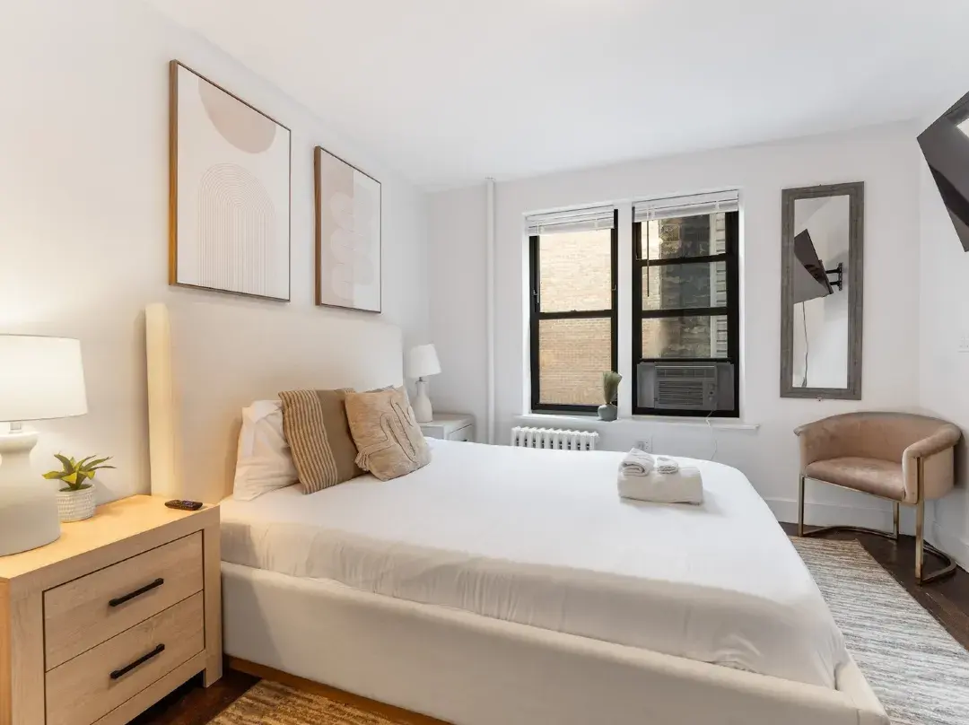 Charming Studio With Rooftop Access And Cozy Essentials - Ideal Retreat - Staten Island, NY