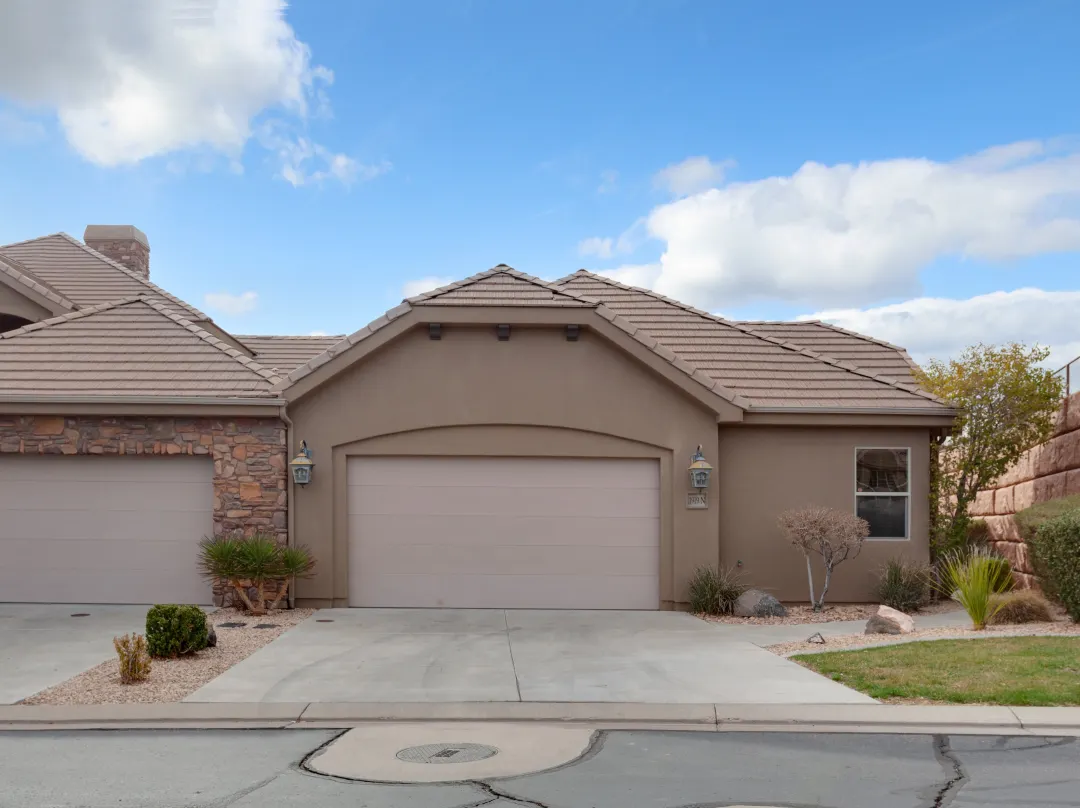 Gorgeous Golf Course Views And Convenient Pools - Charming Golf Retreat - Washington, UT