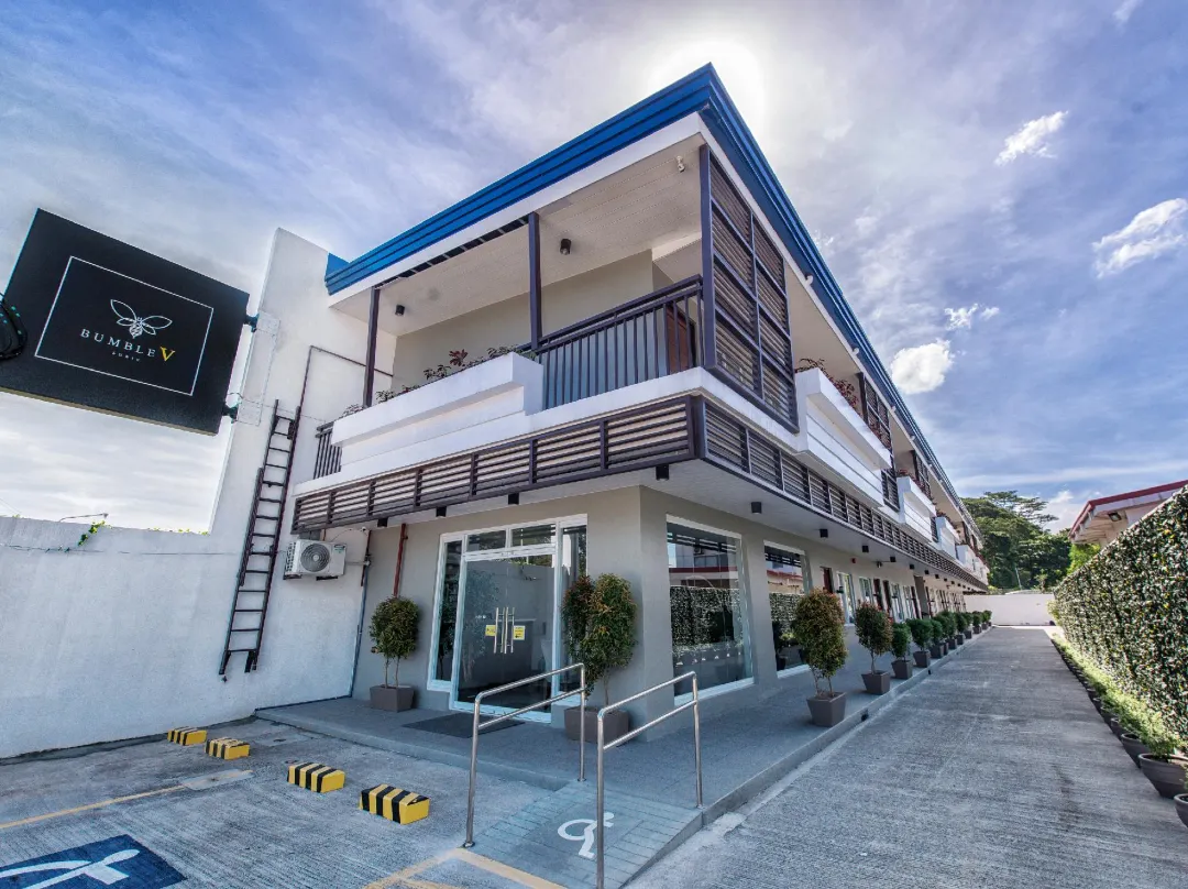 Bumble V Hotel Subic - Subic Bay Freeport Zone