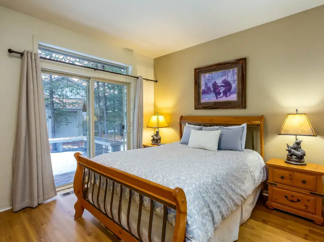 Private Hot Tub And Spacious Deck With Bbq - Charming Retreat - Sunriver