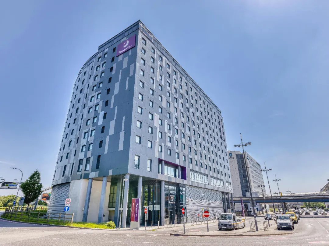 Premier Inn London Gatwick Airport  Hotel - Crawley