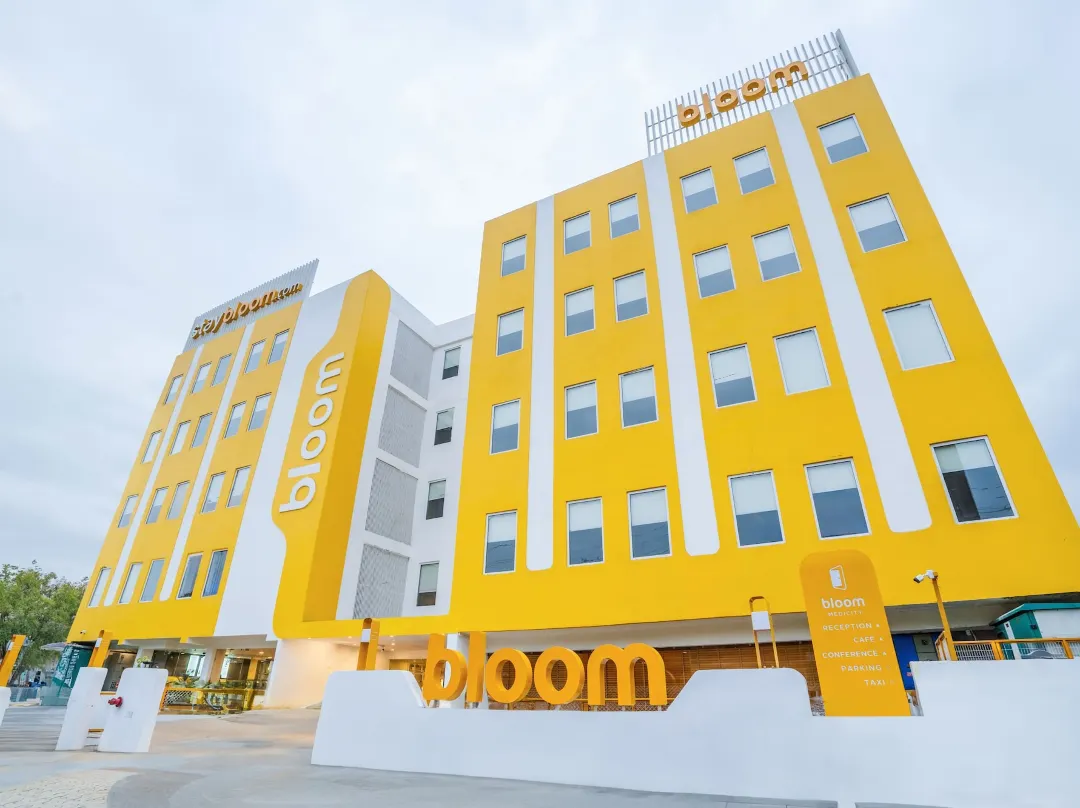 Bloom Hotel - Medicity Gurugram, Near Medanta Hospital - Gurgaon