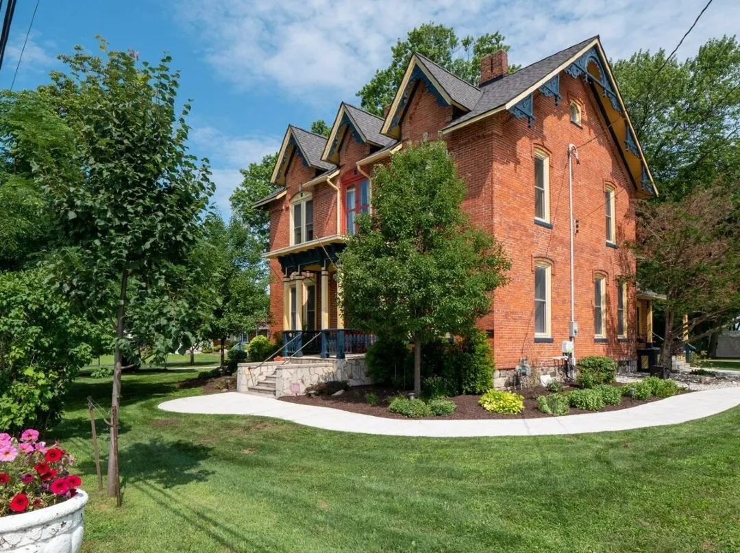 The Woodbridge House - Lake Erie, PA