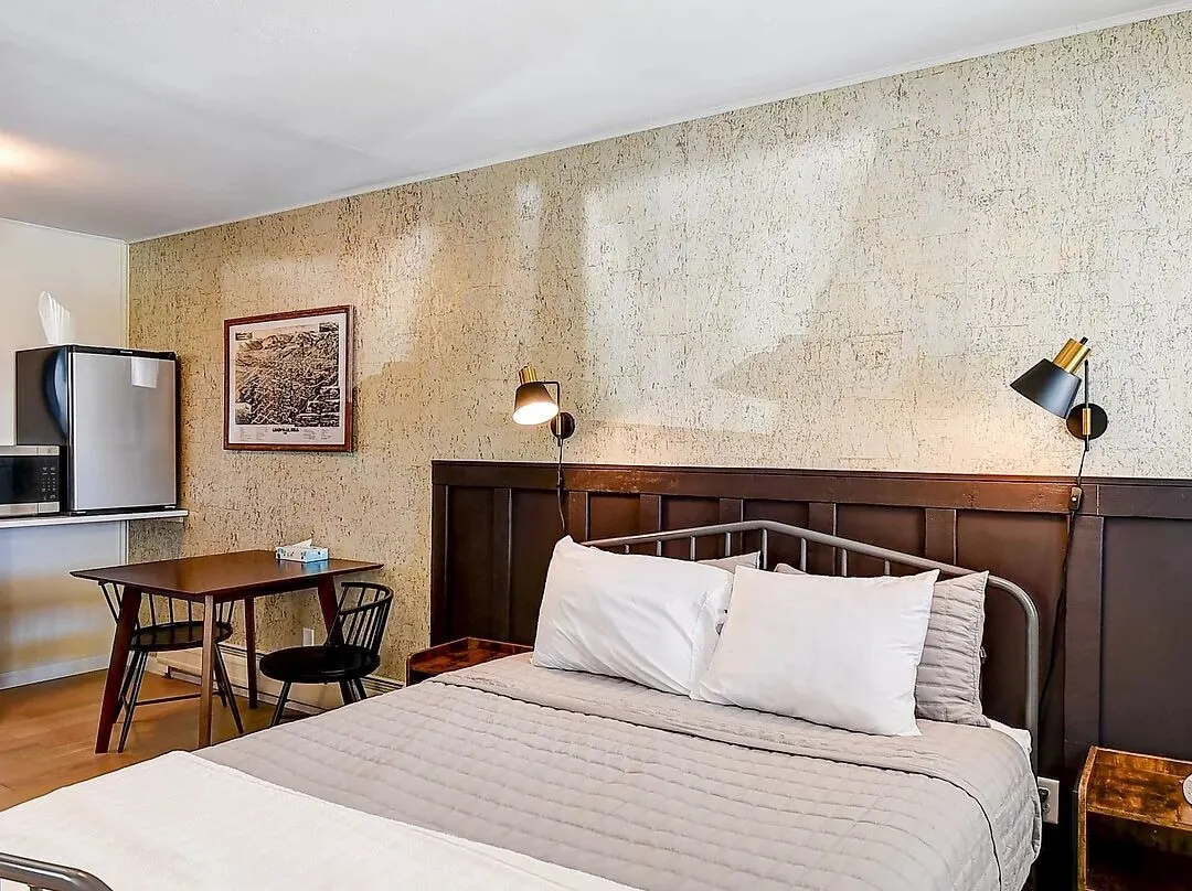 Old Tale Inn - Leadville, CO