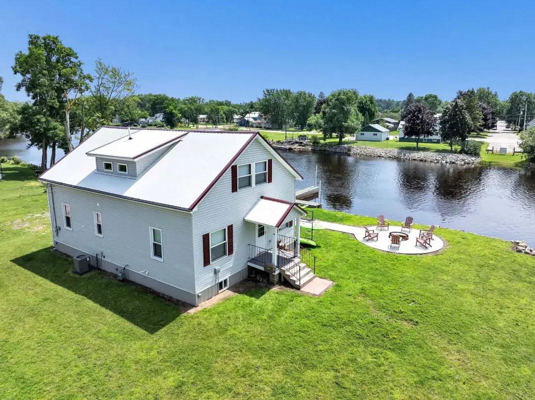 Water Views And Free Kayaks - Modern Waterside Sanctuary - Door County, WI
