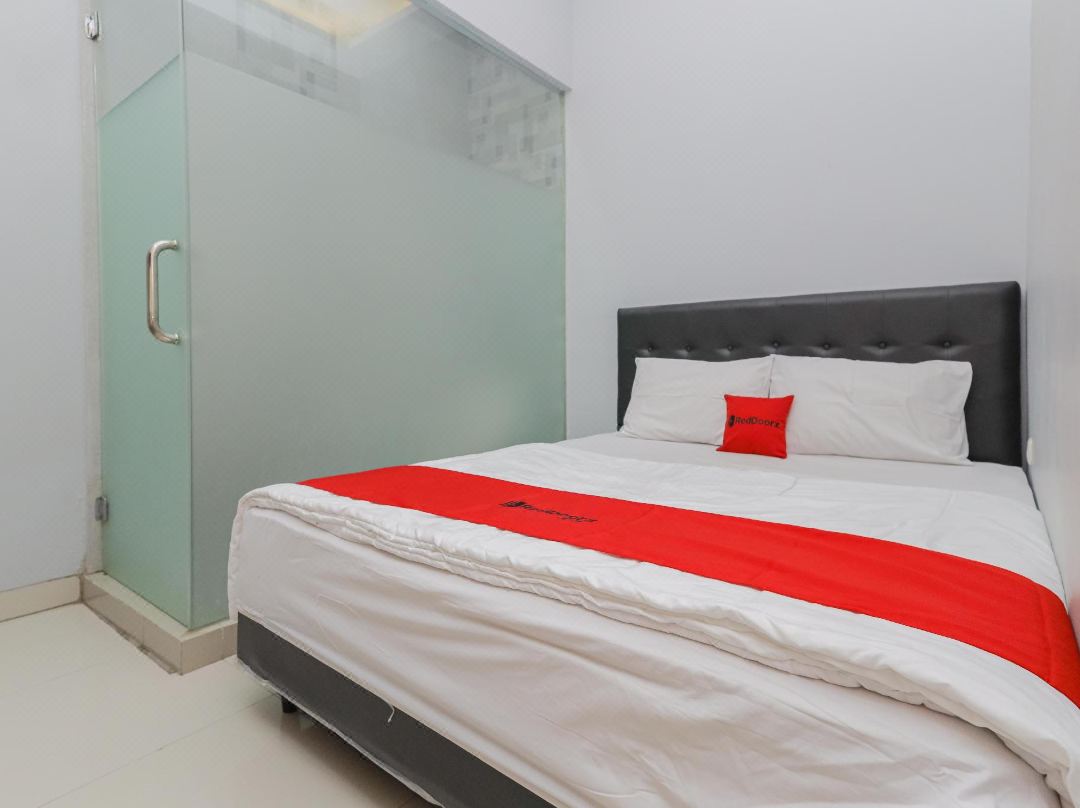 Reddoorz @ Ngagel Jaya Surabaya - Surabaya