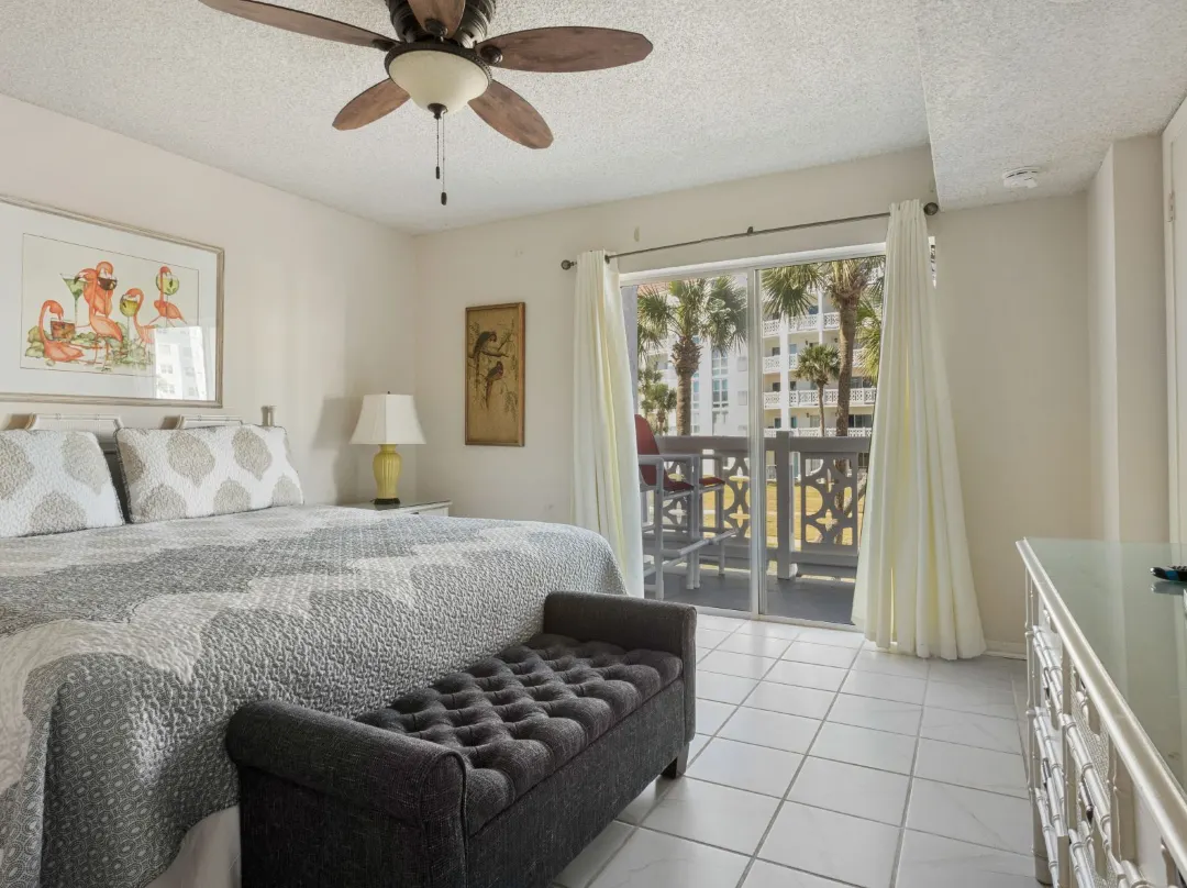 Relaxing Balcony And Free Activities Included - Spacious Coastal Oasis - Fort Walton Beach