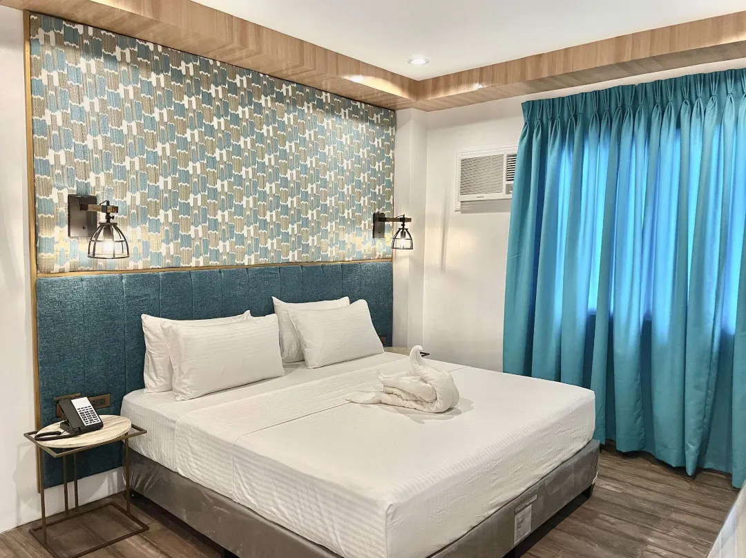 Lighthouse Point Hotel - Dumaguete