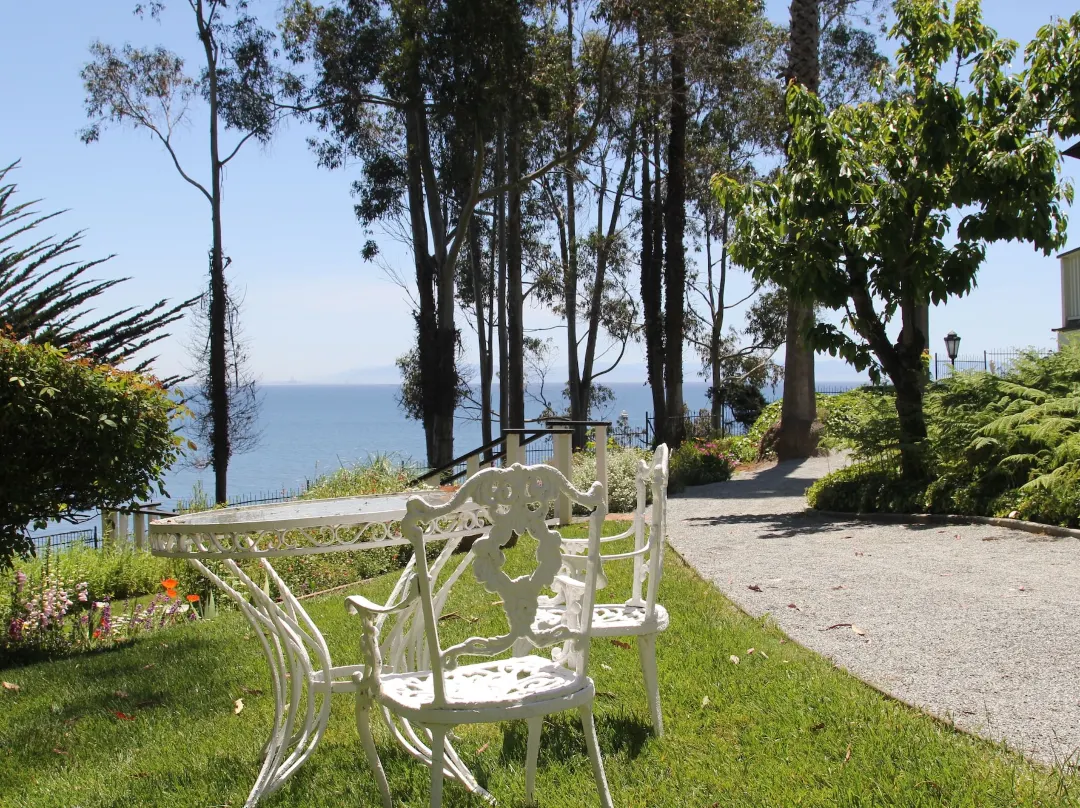 Monarch Cove Inn - Monterey Bay, CA