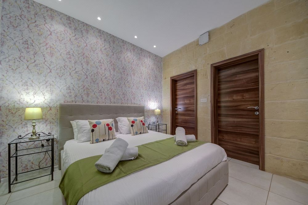 Tritoni Harbour Suites - Valletta
