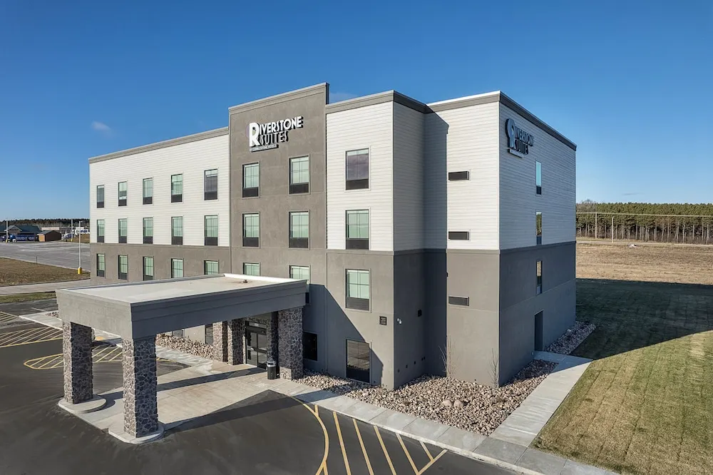 Riverstone Suites - Chippewa Falls - Chippewa Falls, WI
