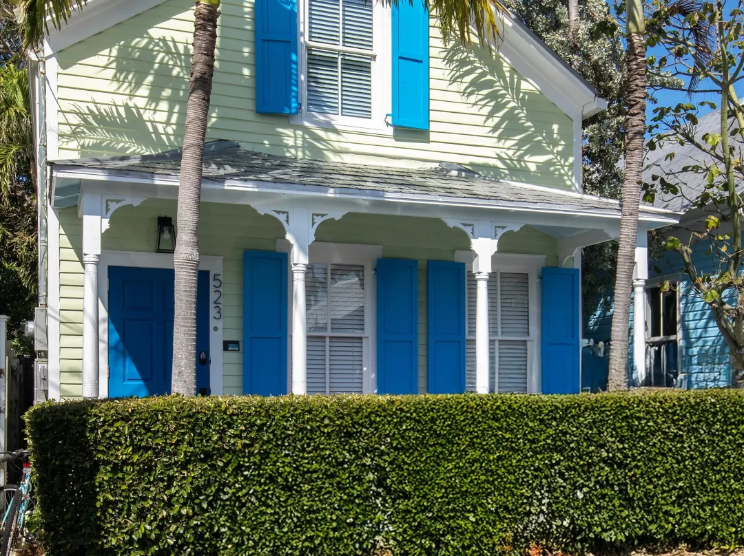 Lagoon Style Dip Pool And Private Deck - Charming Tropical Escape - Key West, FL