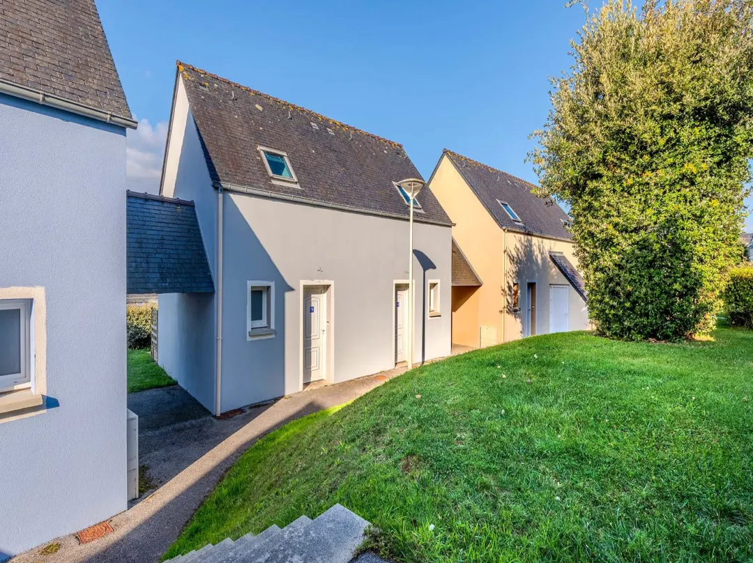 Sunny Pentrez Home Near The Beach - Plomodiern