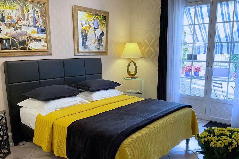 Chambre D'hotes "Les Volets Bleus" - Villa L'olivier Côté Mer - Royan