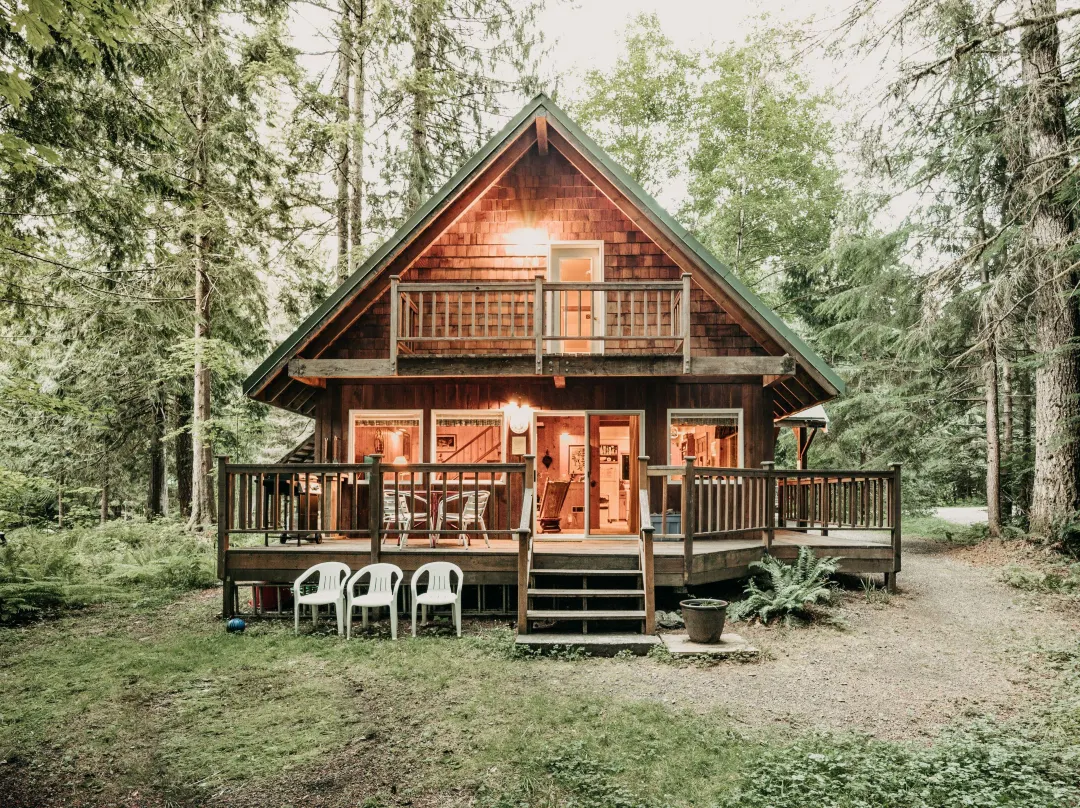 Baker Rim Cabin 32 - A Cute, Private, 2-story Family Cabin - Glacier, WA