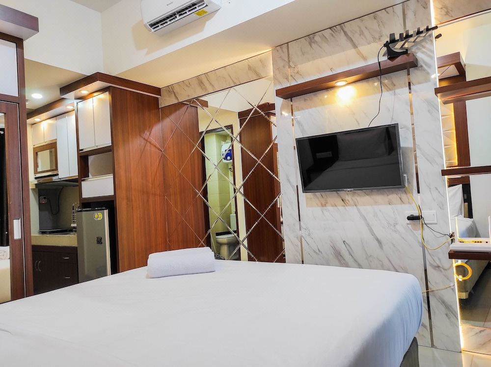 Homey And Comfy Studio At Vida View Makasar Apartment - Makassar