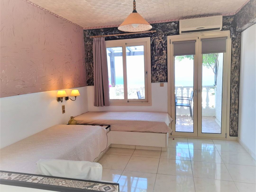 Entire Villa Full View 3 Bedrooms 3 Bathrooms 3 Kitchens - Hersonissos