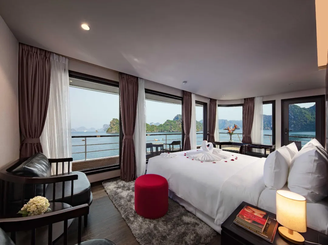 Scarlet Pearl Cruises - Quảng Yên