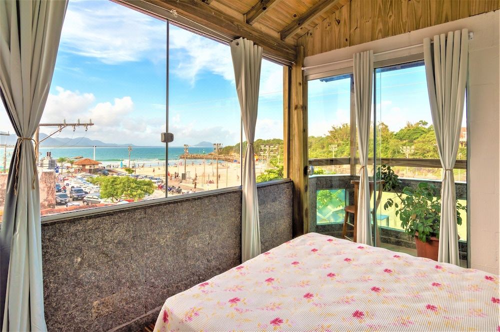 Sea Wolf Surf Hostel - Florianópolis